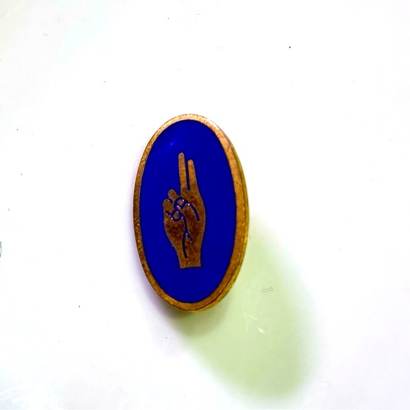 Jewelry | Vintage Girl Scout Goldtone And Blue Two Finger Pledge Pin 34 ...